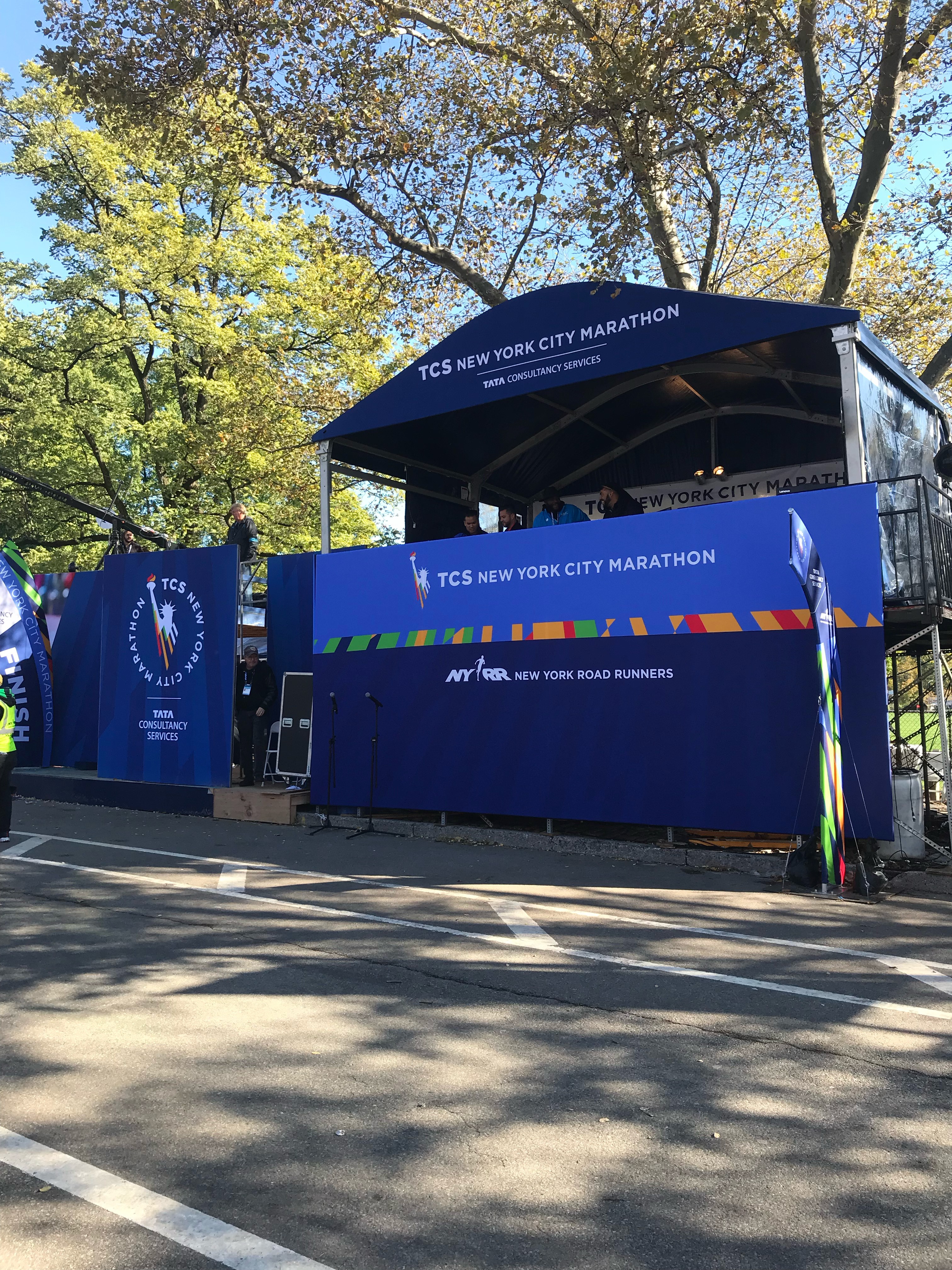 What to Bring to the Start Line of the New York City Marathon – Run On ...